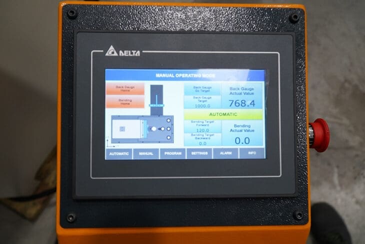 HBM Horizontal Bending-Press With NC Control | Selmach™ Machinery