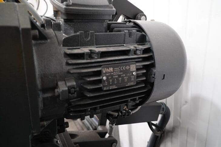 Sterling SR350 VSA Semi-Automatic Circular Saw | Selmach™